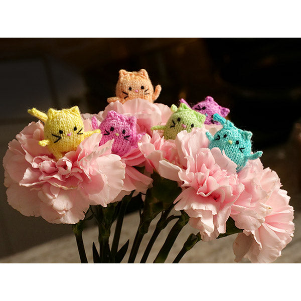 Tricolor Bipedal Cat Kit from Mochimochi Land – Icon Fiber Arts